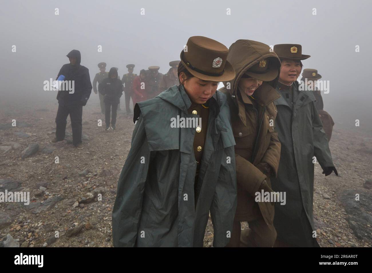 A plume of smoke and ash covering everything. Ecuador: THIS ...