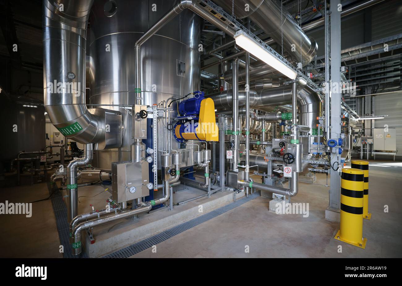Wedel, Germany. 08th June, 2023. View of one of the two electric ...