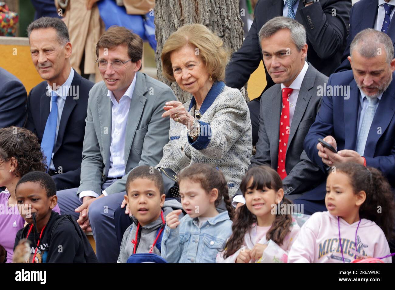 (L-R) The CEO of the Parques Reunidos group, Pascal Ferracci, Queen ...
