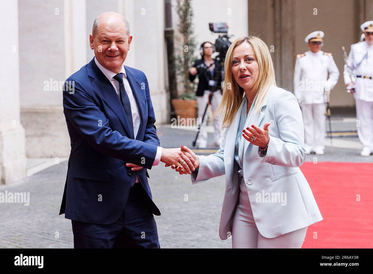 Prime Minister Giorgia Meloni meets the Chancellor of the Federal ...
