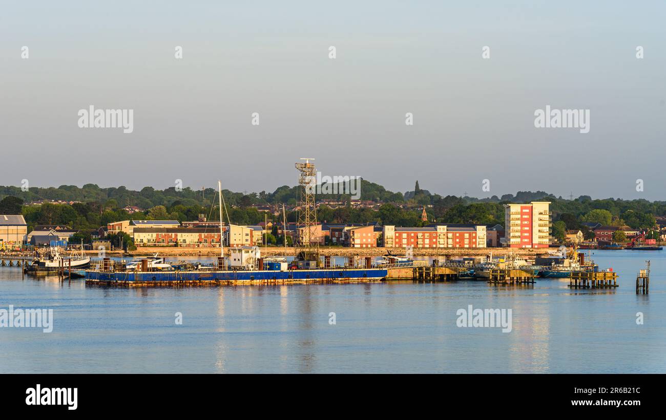 Southampton marina ferry hi-res stock photography and images - Alamy
