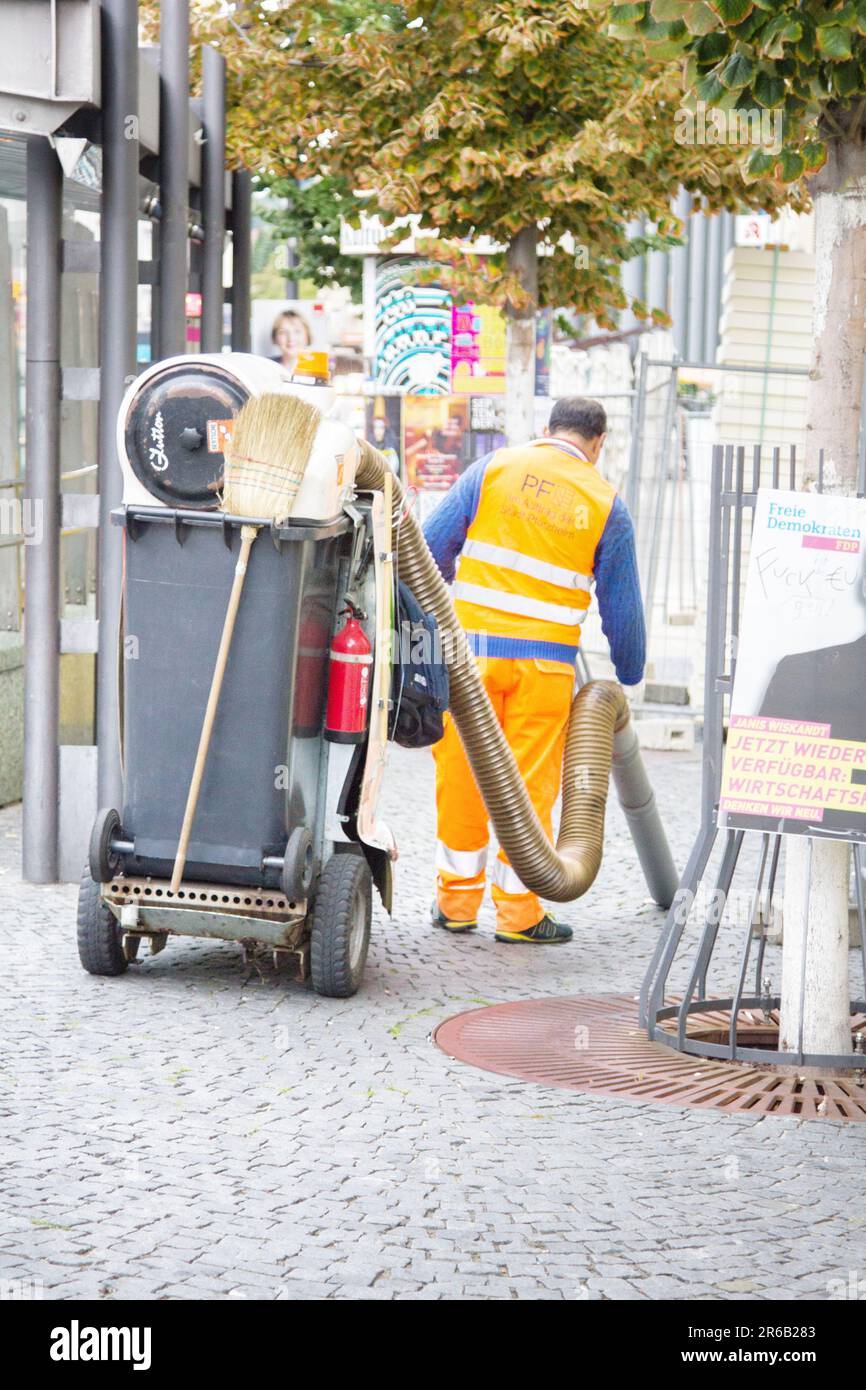 Blowroom machine hi-res stock photography and images - Alamy