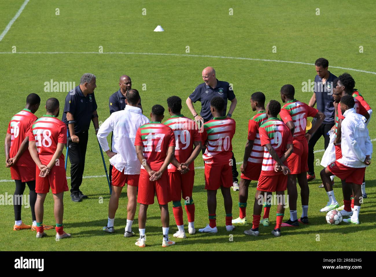 AMSTERDAM - 08/06/2023, National coach Aron Winter instructs the ...