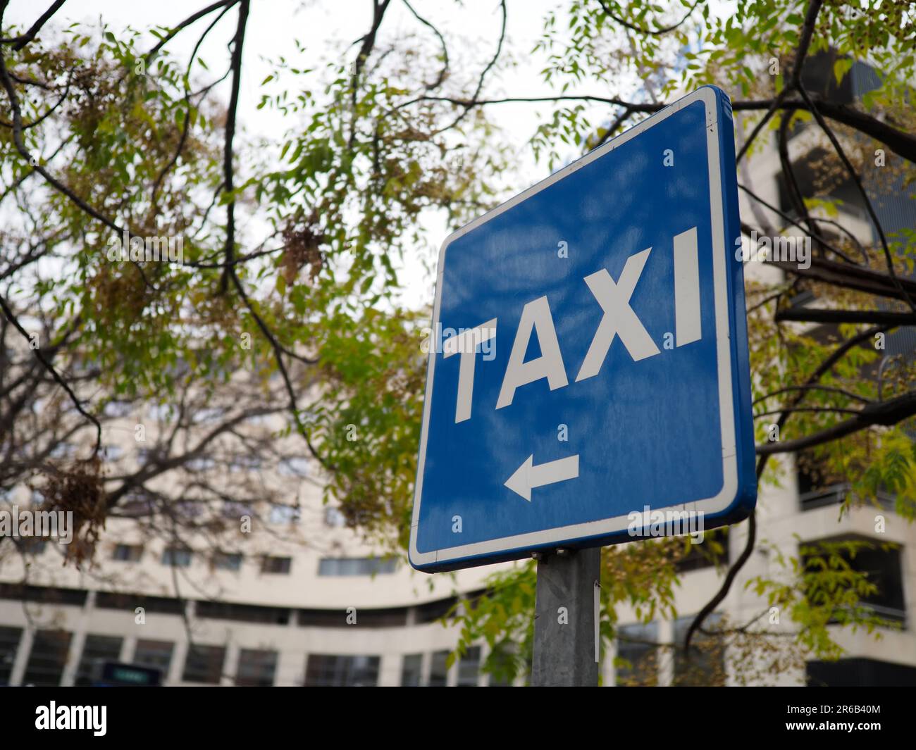 Taxi sign on post hi-res stock photography and images - Alamy