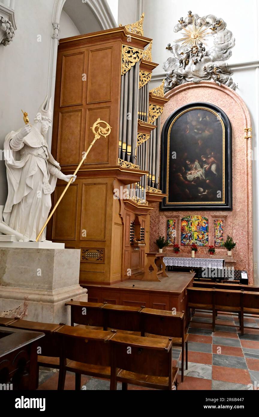 Vienna, Austria. Augustinian Church in Vienna. Interior view of the ...