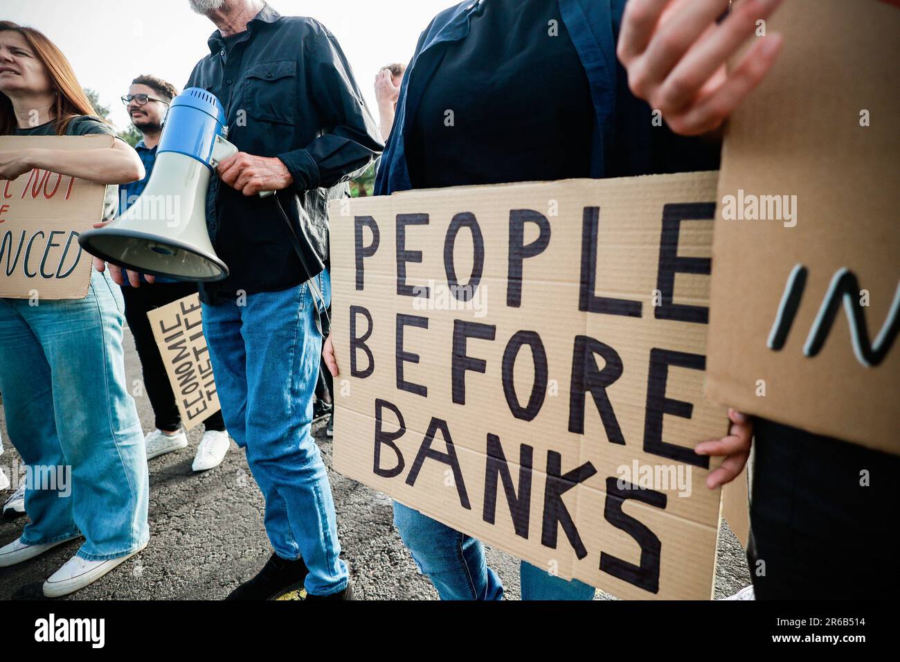World bank social housing hi-res stock photography and images - Alamy