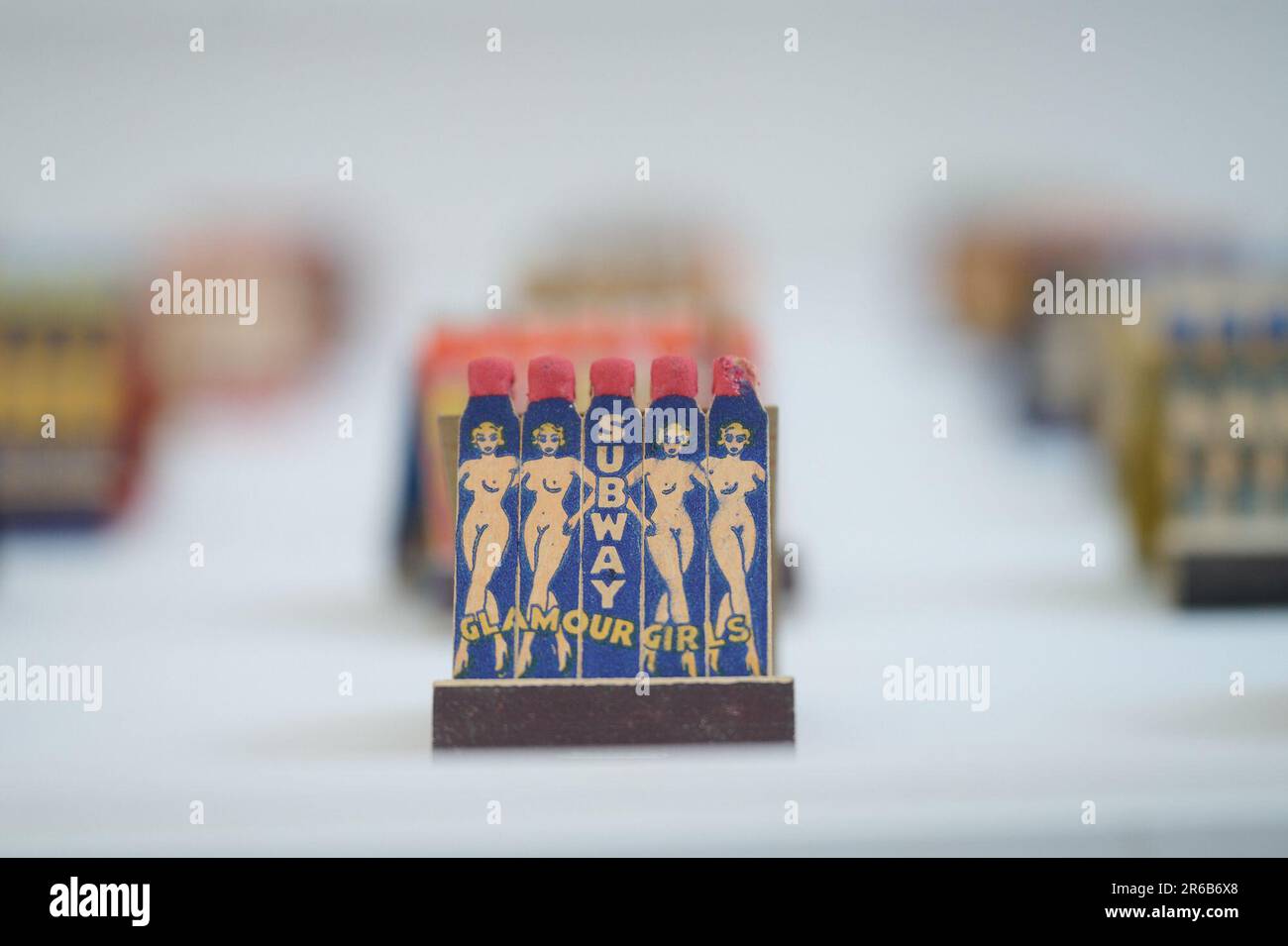 Artist aaron reed hi-res stock photography and images - Alamy