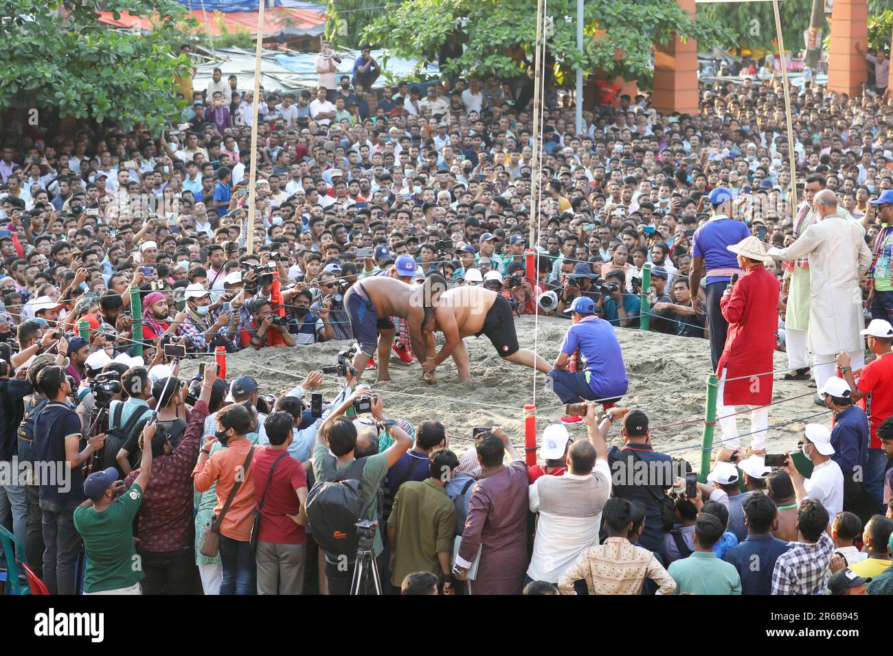 Chittagong, Bangladesh. 25th Apr, 2023. Abdul Jabbar, a resident of ...