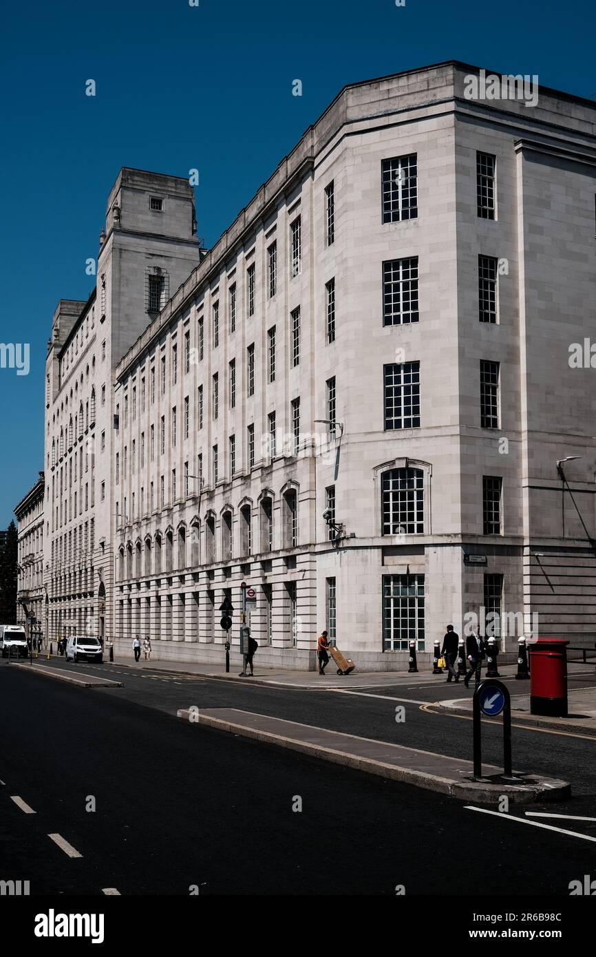 Scientology headquarters london hi-res stock photography and images - Alamy