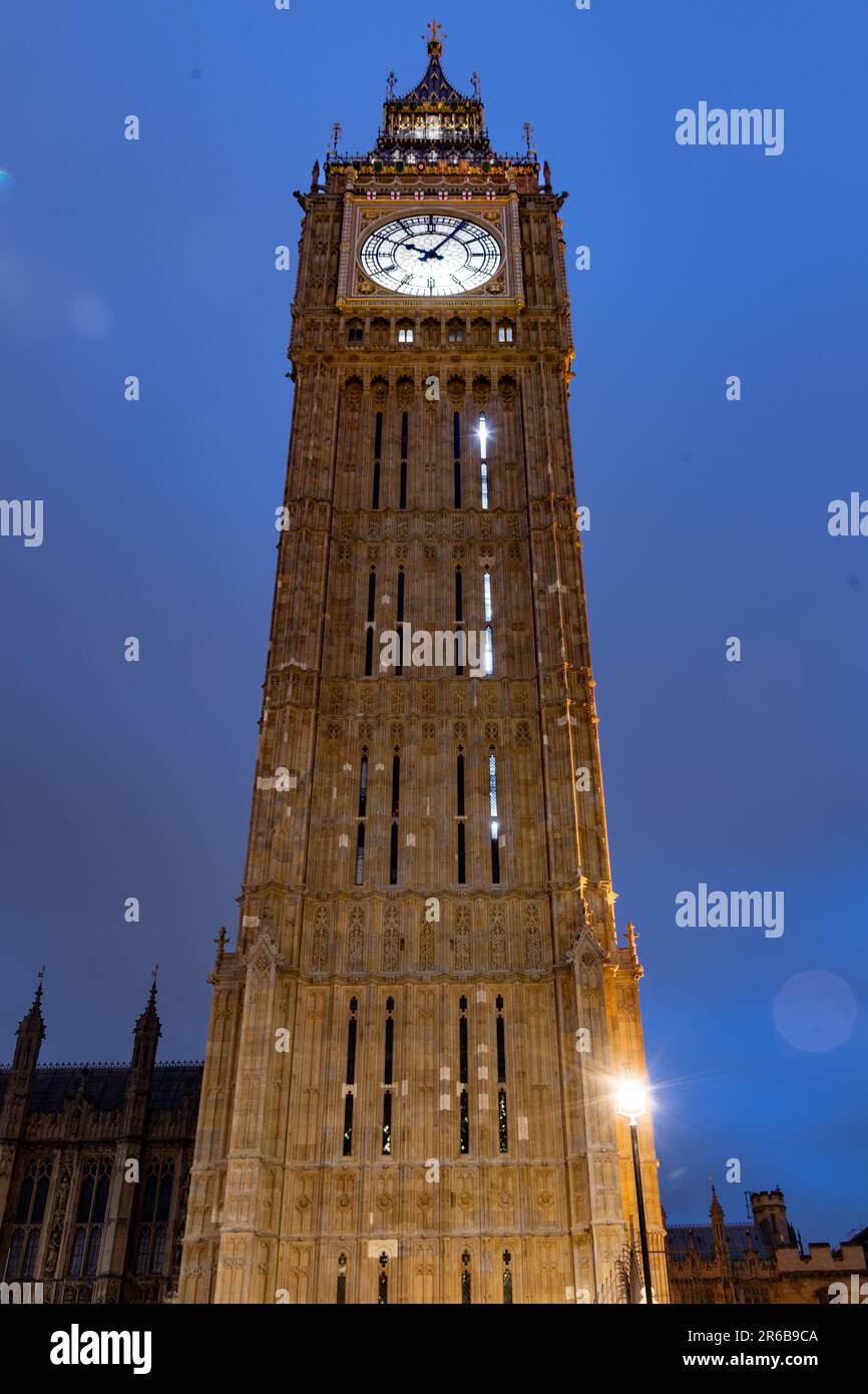 The Big Ben clock tower illuminated at night in London, England Stock ...