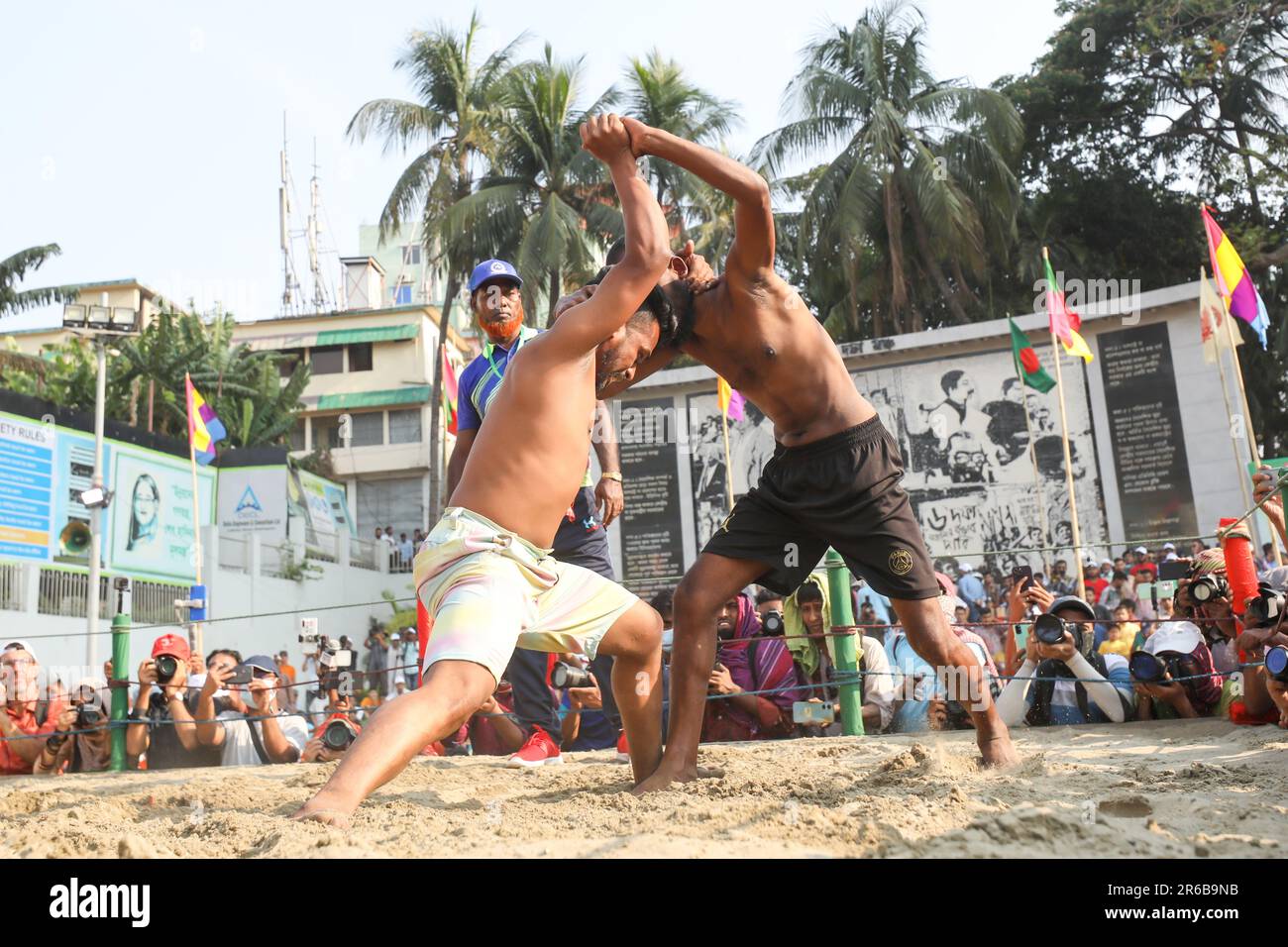 Chittagong, Bangladesh. 25th Apr, 2023. Abdul Jabbar, a resident of ...