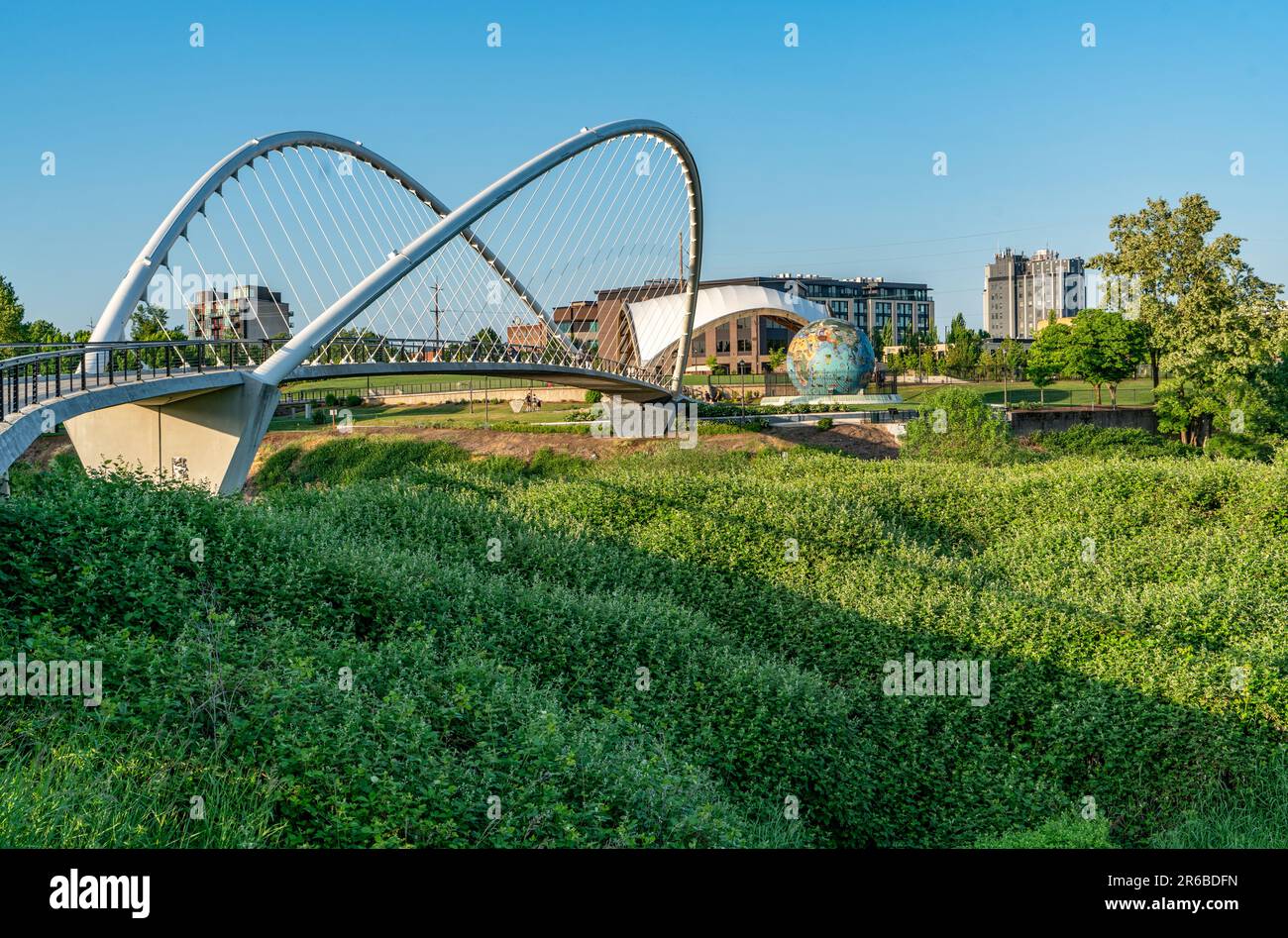 A view of the Minto Island Bridge and Eco-Earth Globe at Riverfront ...