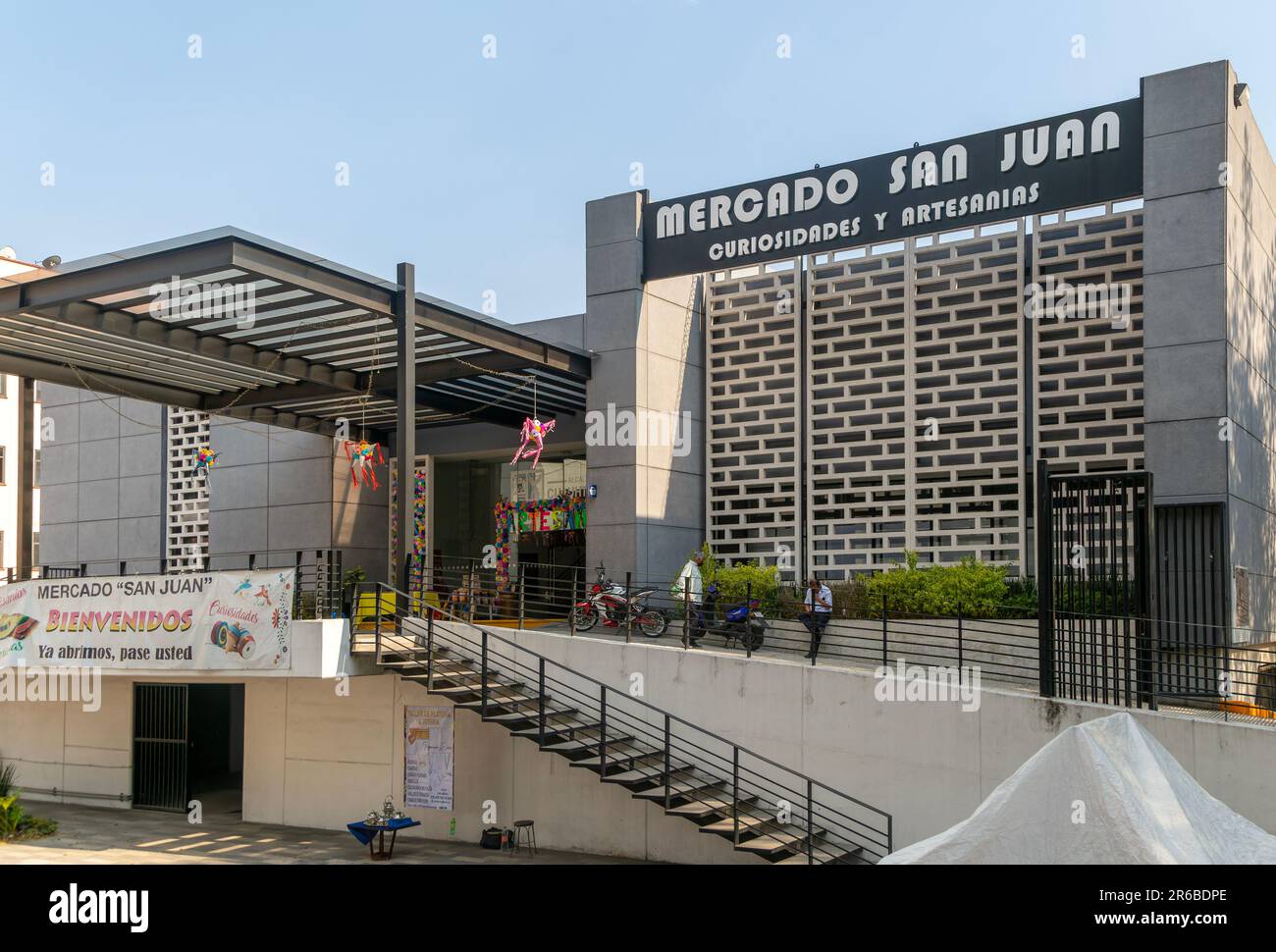 Exterior Mercado San Juan building, market for curiosities and ...