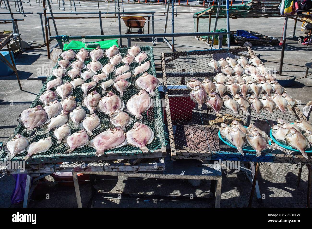 Strategically placed fish market Stock Photo - Alamy