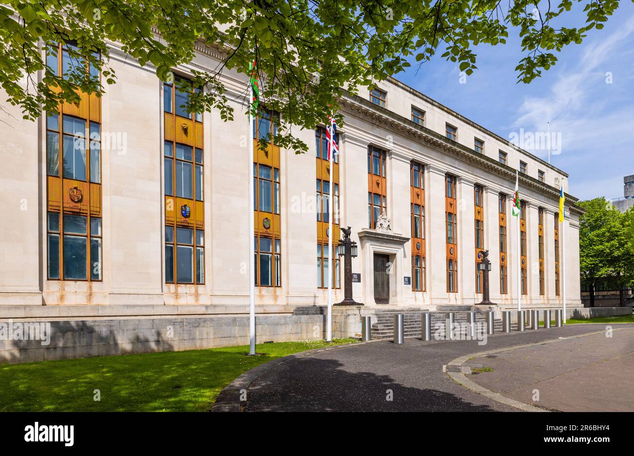 Cathays Park 1, Welsh Government Offices at Cathays Park, Cardiff ...