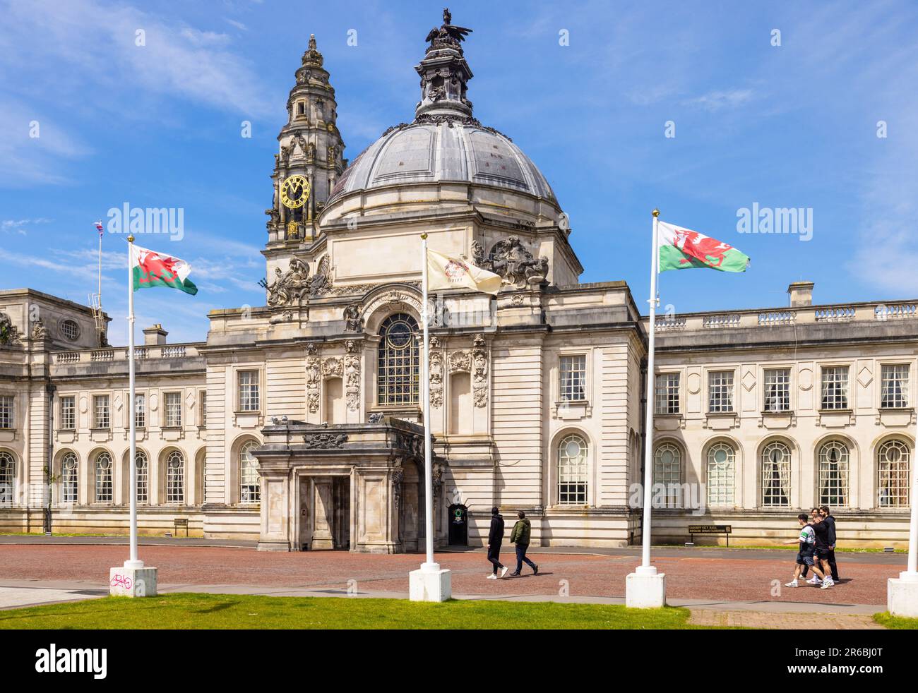 Cardiff city council building hi-res stock photography and images - Alamy