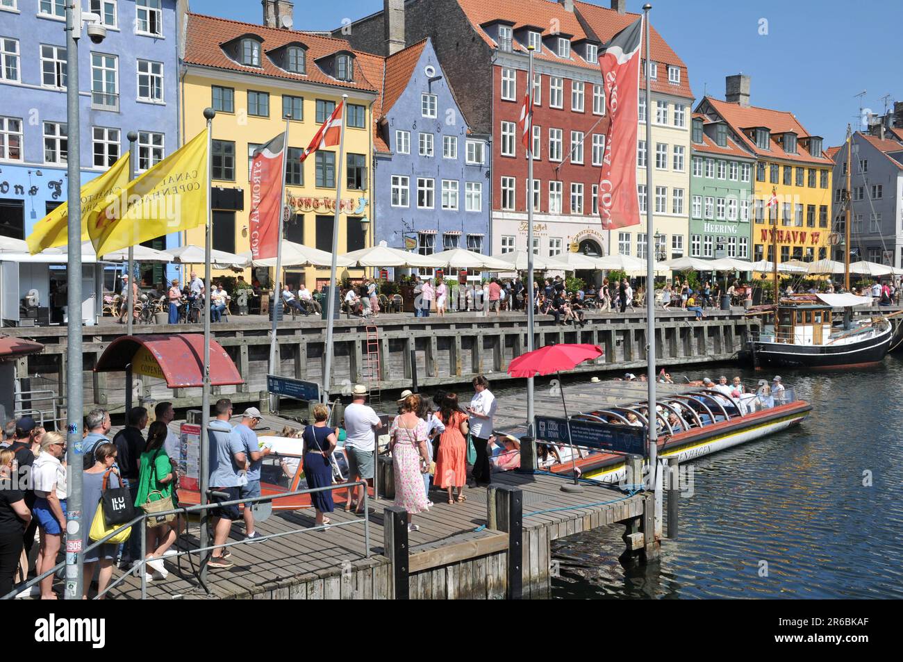 Saenior females hi-res stock photography and images - Alamy