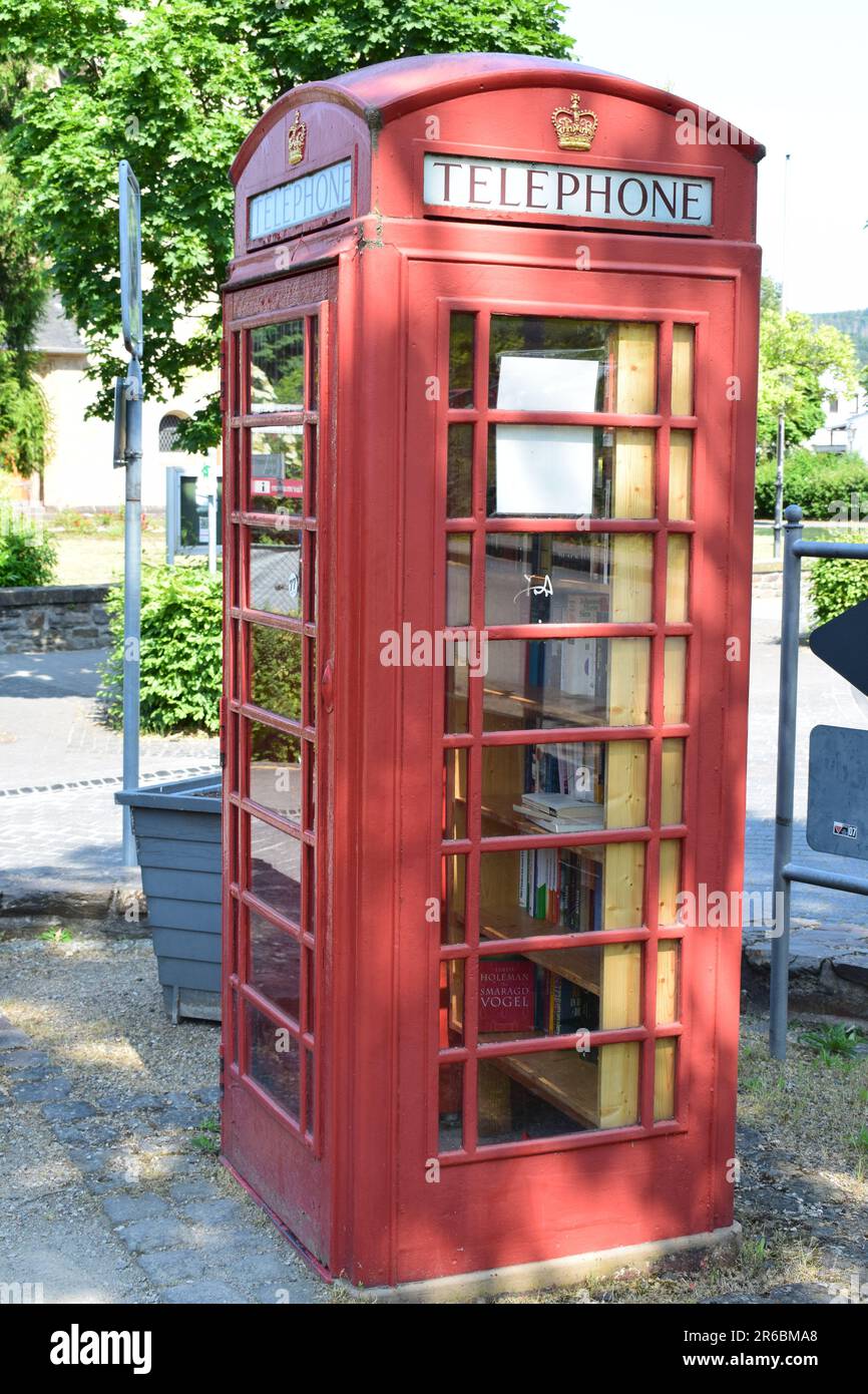 Red English Telephone Booth Stock Photo - Alamy