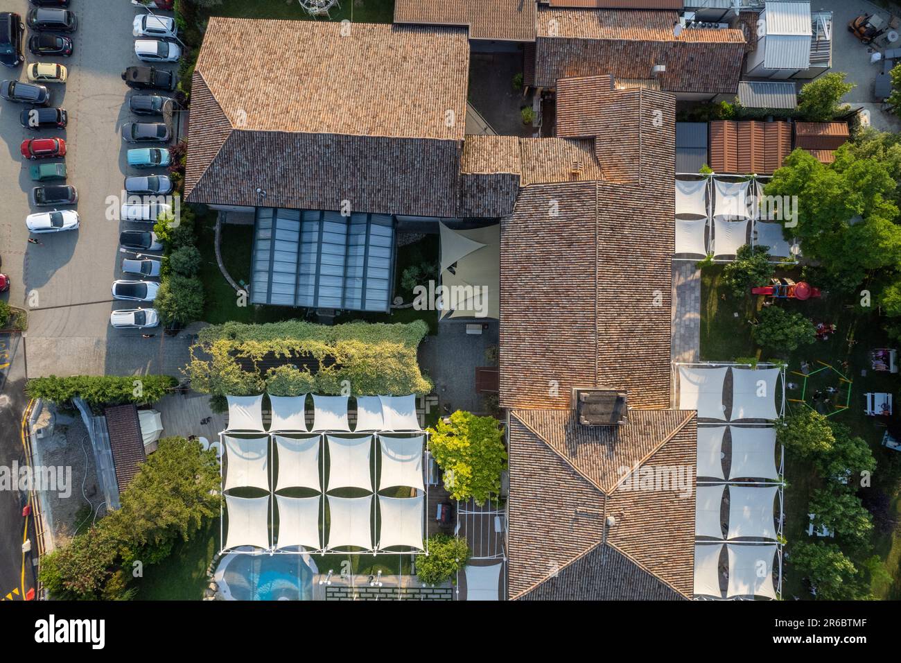 Pool table aerial view hi-res stock photography and images - Alamy