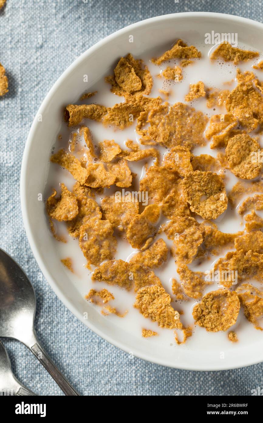 Homemade Healthy Corn Flakes with Whole Milk Stock Photo - Alamy