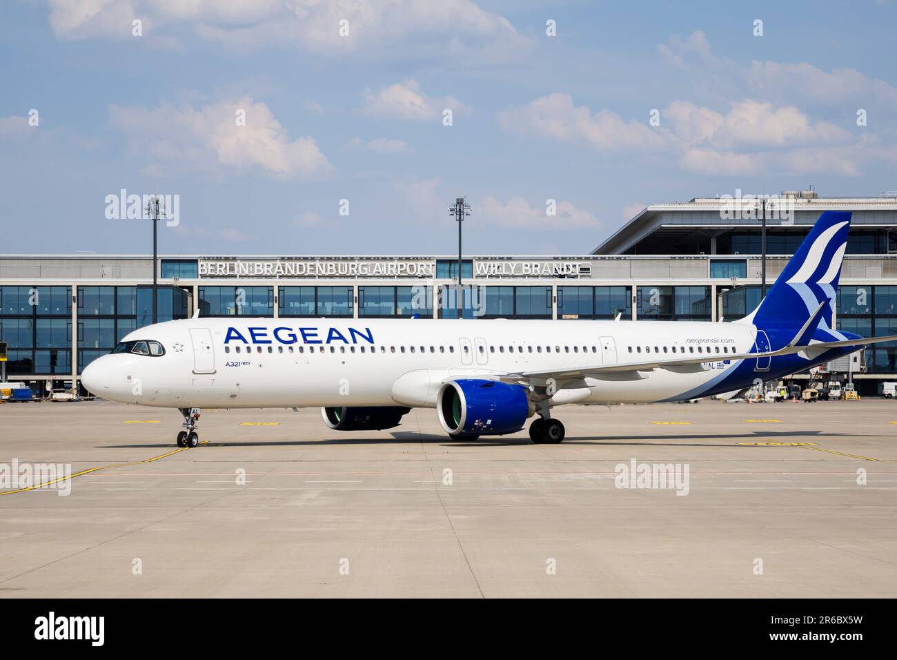 08 June 2023, Brandenburg, Schönefeld: The plane bringing the "Flame of ...