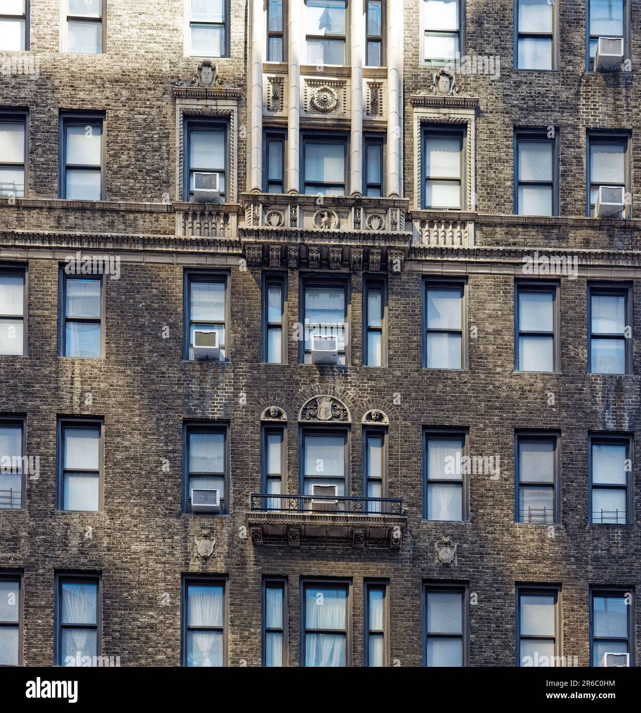 Emery Roth designed this 1924 apartment building with a courtyard ...