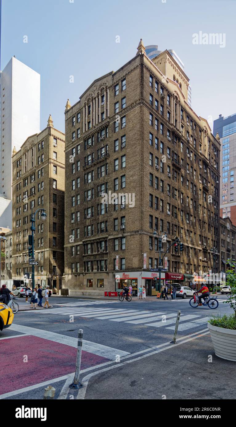 140 east 46th st hi-res stock photography and images - Alamy