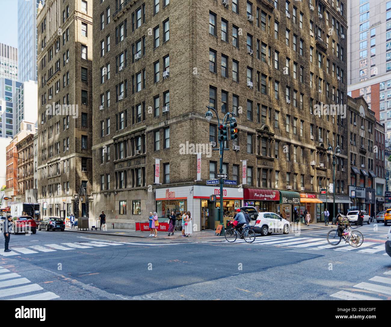 Emery Roth designed this 1924 apartment building with a courtyard ...
