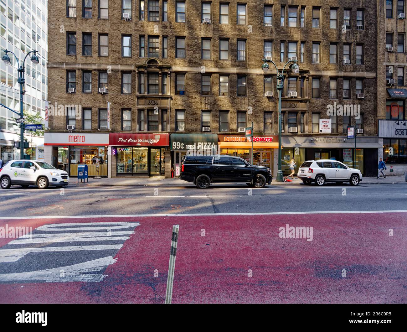 Emery Roth designed this 1924 apartment building with a courtyard ...