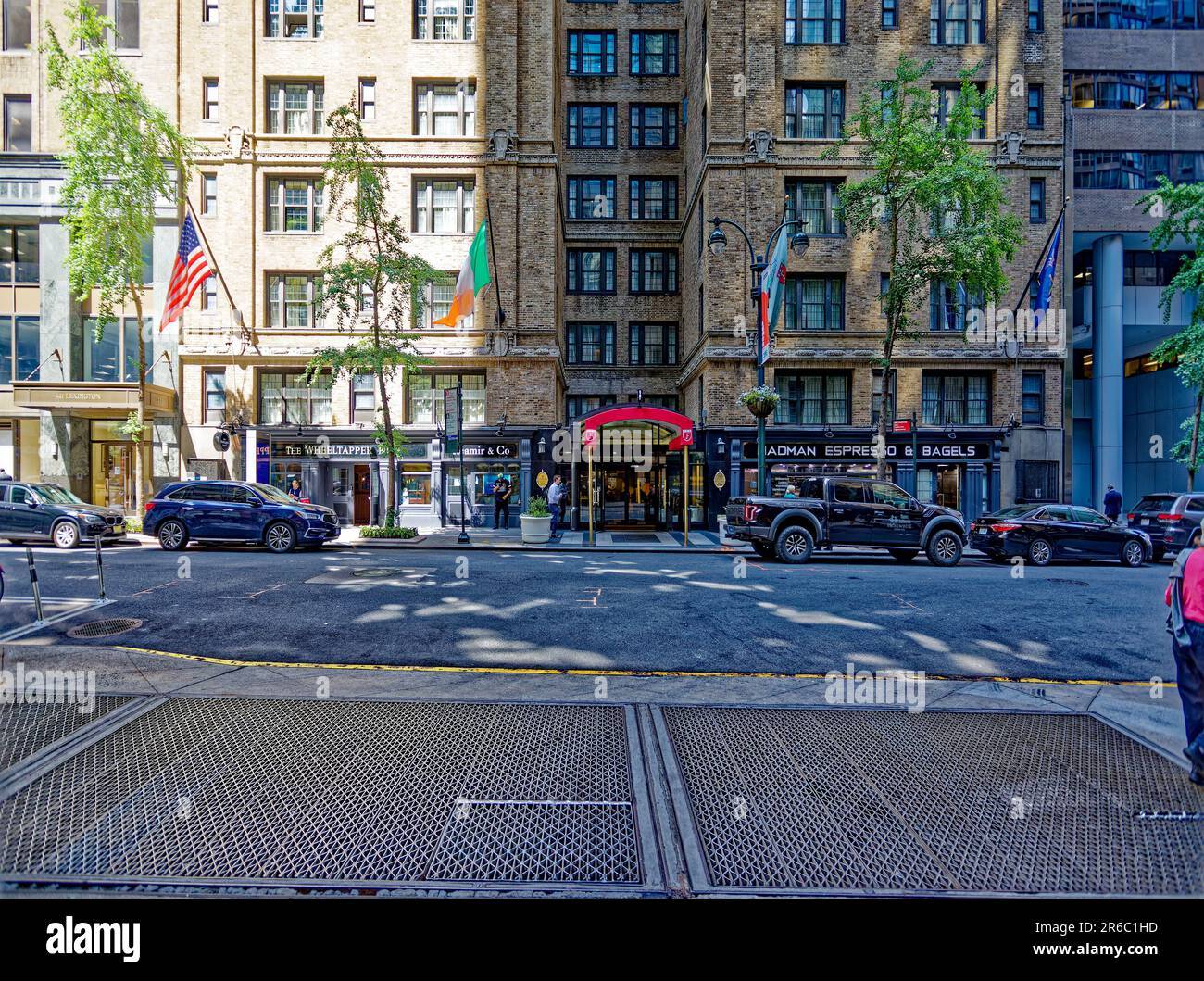 Emery Roth designed 141 East 44th Street as an apartment building ...