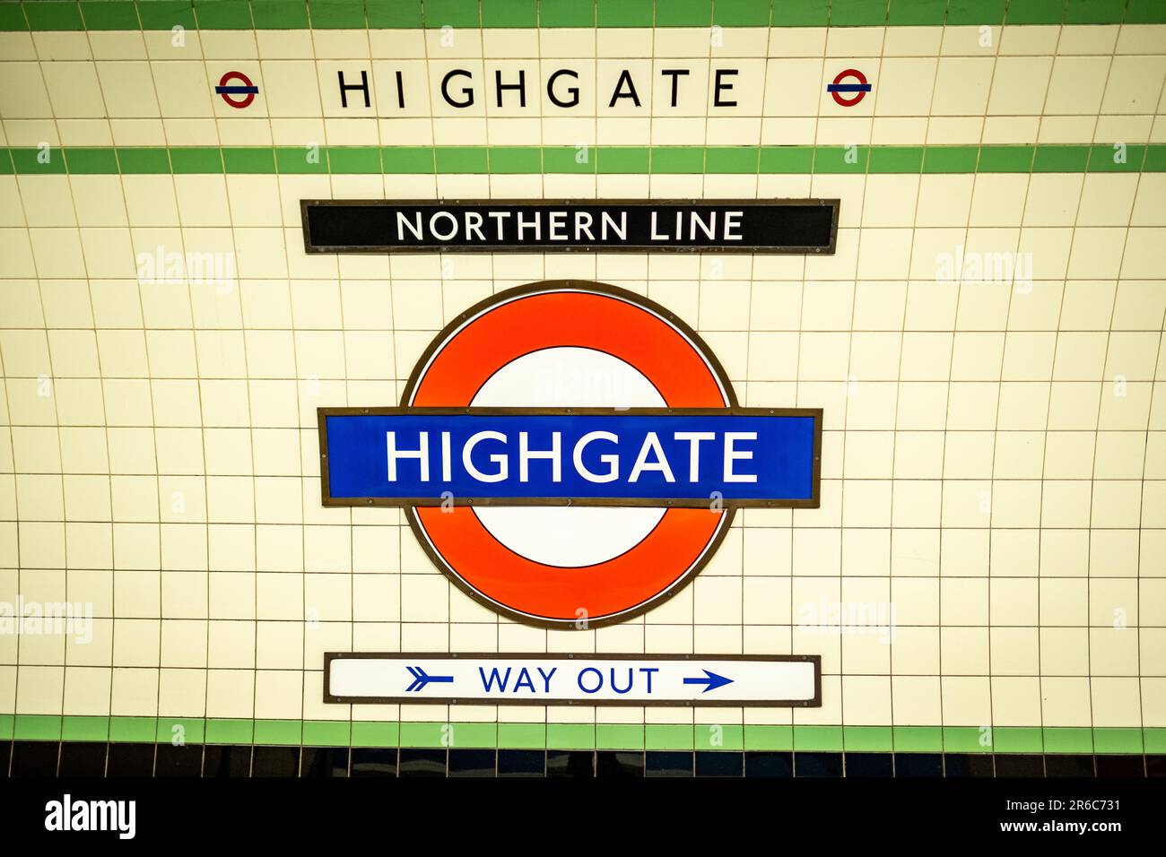 Highgate station hi-res stock photography and images - Alamy