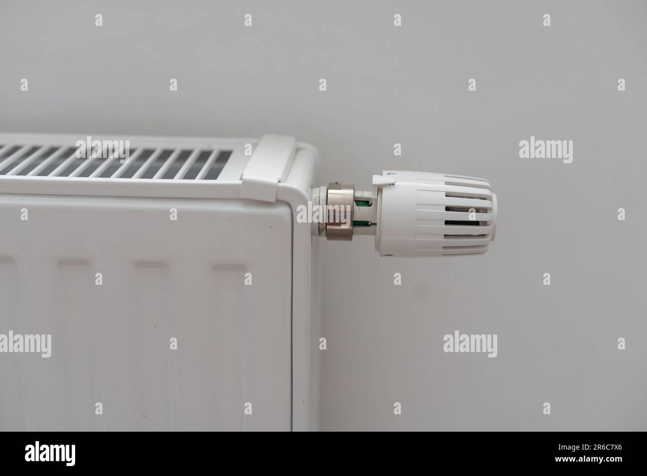 Radioator hi-res stock photography and images - Alamy