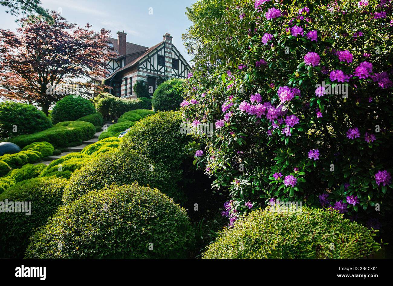 Etretat gardens (so named garden and local landmark) in this village of ...