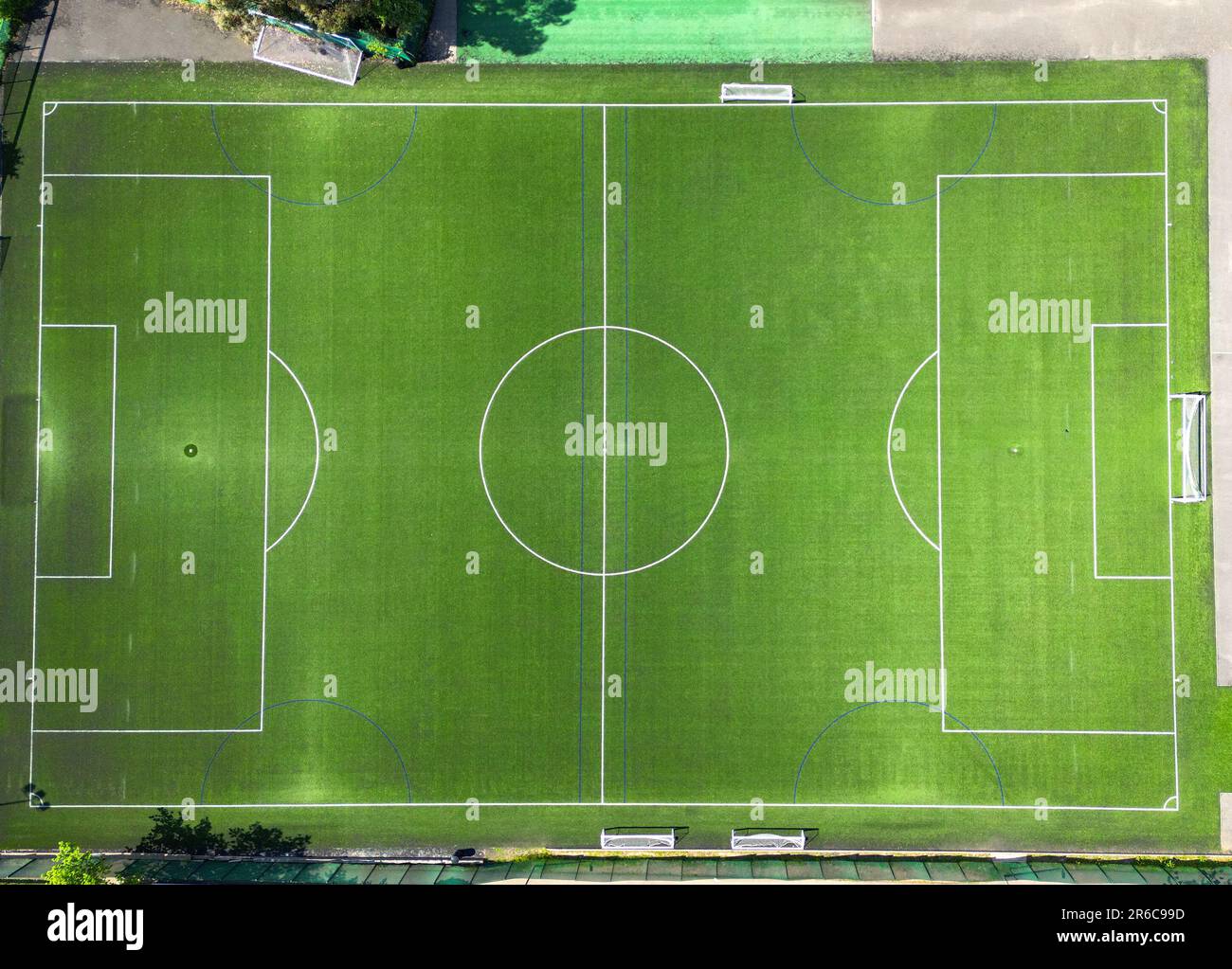 Football field overhead hi-res stock photography and images - Alamy