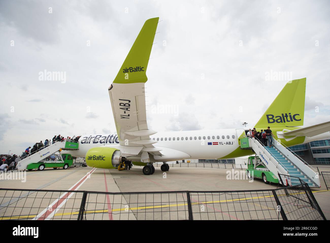 ISTANBUL, TURKIYE - OCTOBER 08, 2022: Air Baltic Airbus A220-371 (55165 ...