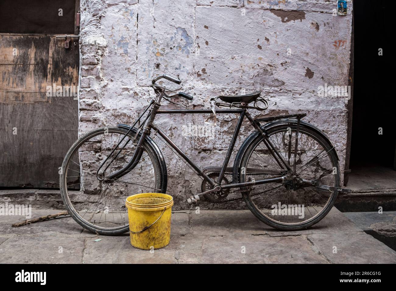 A view of the traditional Indian one speed bike, Varanasi, India Stock ...