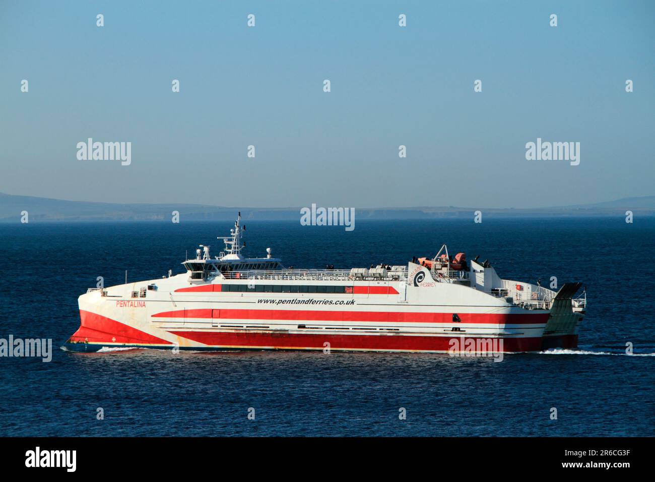 Pentland firth ferry hi-res stock photography and images - Alamy