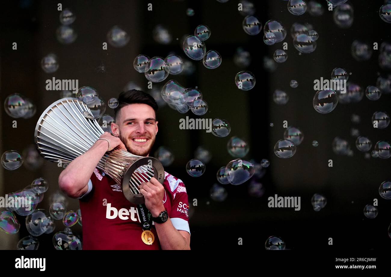 West Ham United's Declan Rice celebrates with the trophy at the Old ...