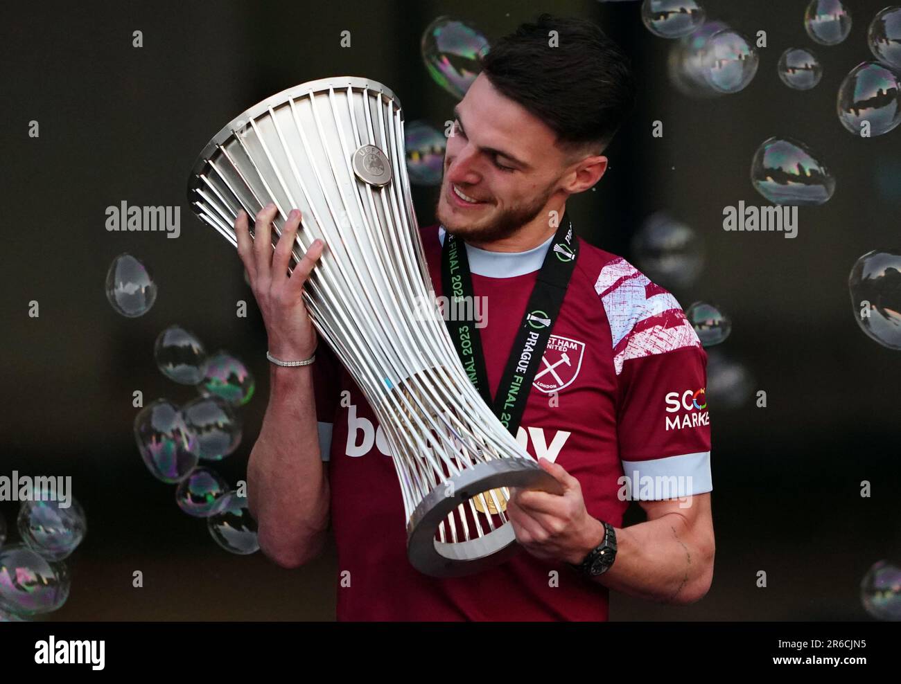 West Ham United's Declan Rice celebrates with the trophy at the Old ...
