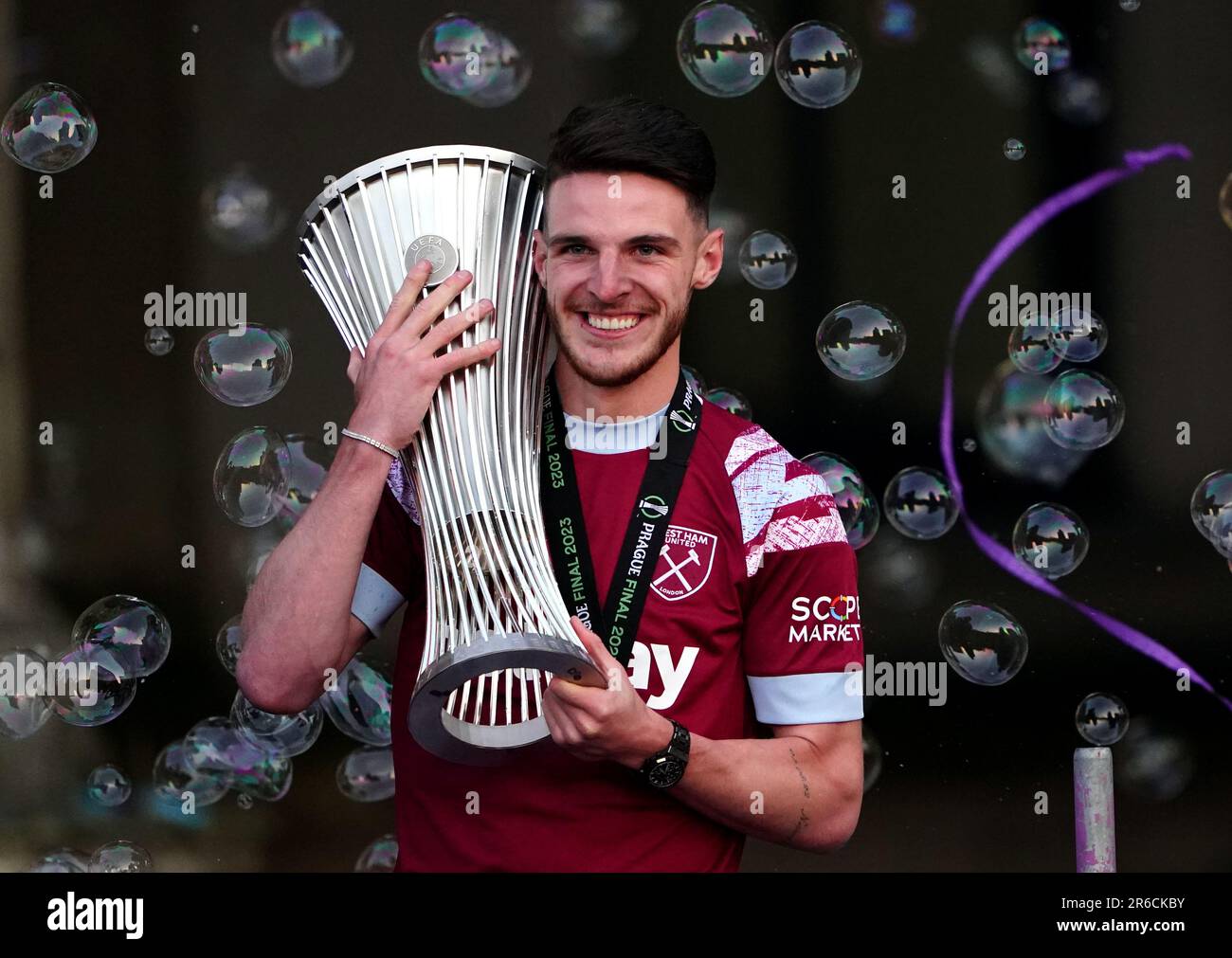 West Ham United's Declan Rice celebrates with the trophy at the Old ...
