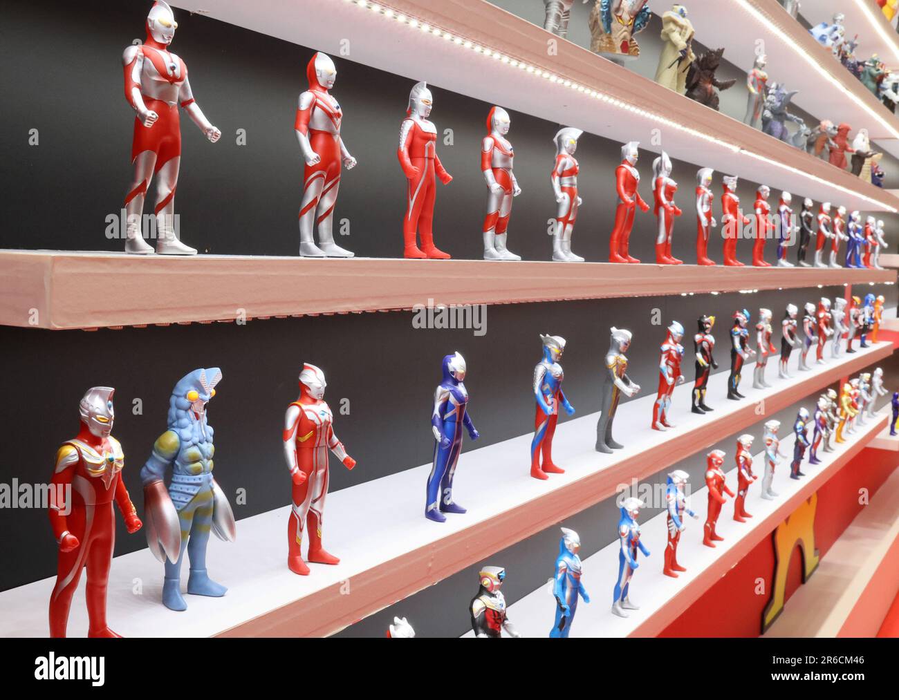 Japanese Toy Making Company Logo Takara Tomy | Thomas Motorized Wiki