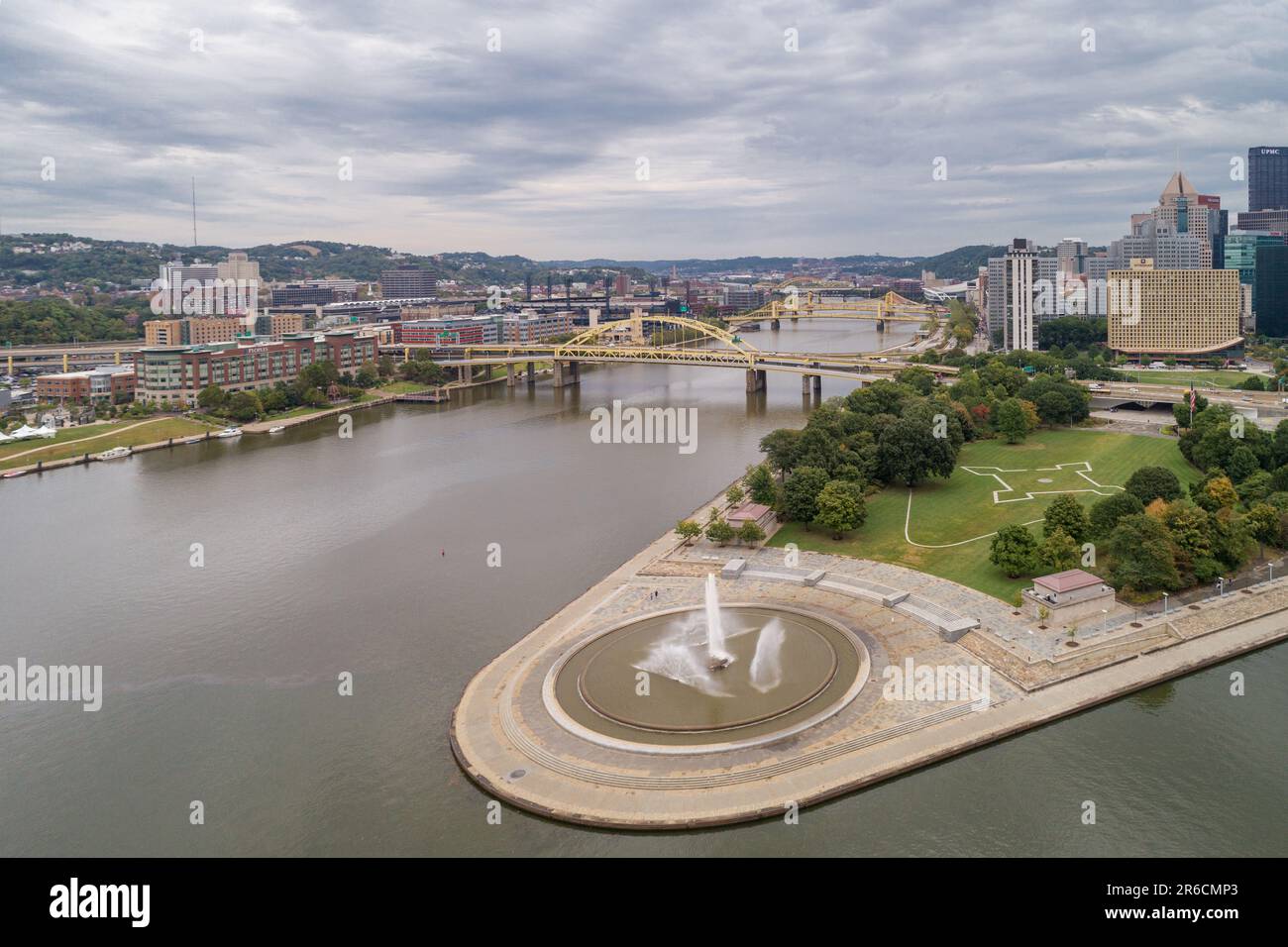 Point State Park and Fountain in Pittsburgh, Pennsylvania. Fort Pitt ...