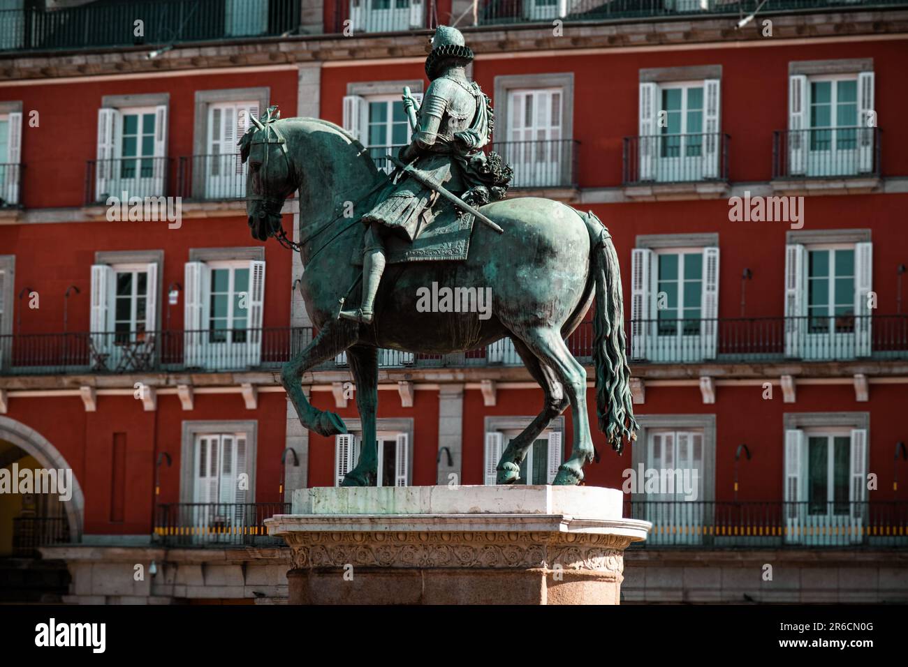 The horse in the famous square landmark of Madrid Stock Photo - Alamy