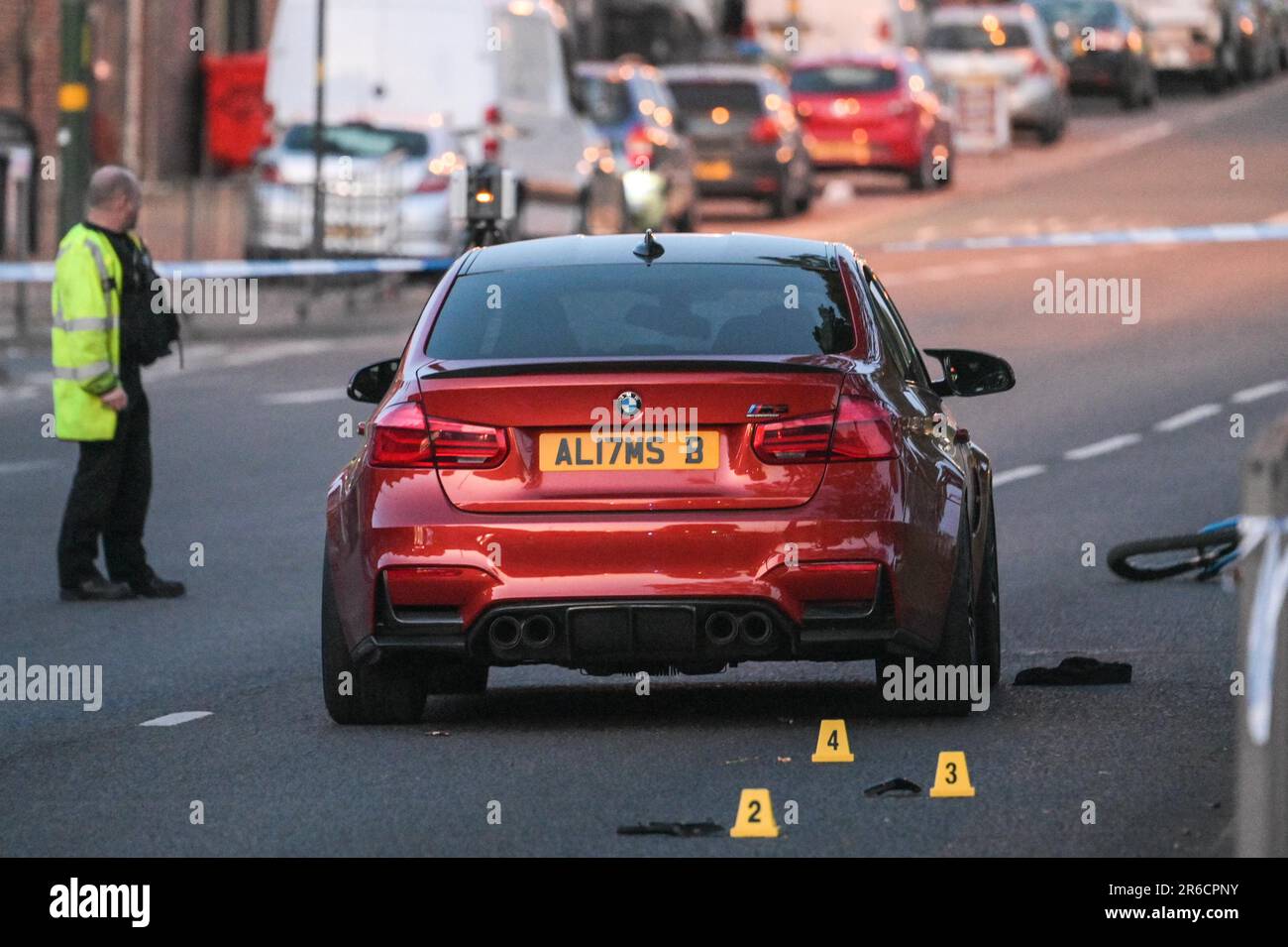 Car vs cyclist hi-res stock photography and images - Alamy