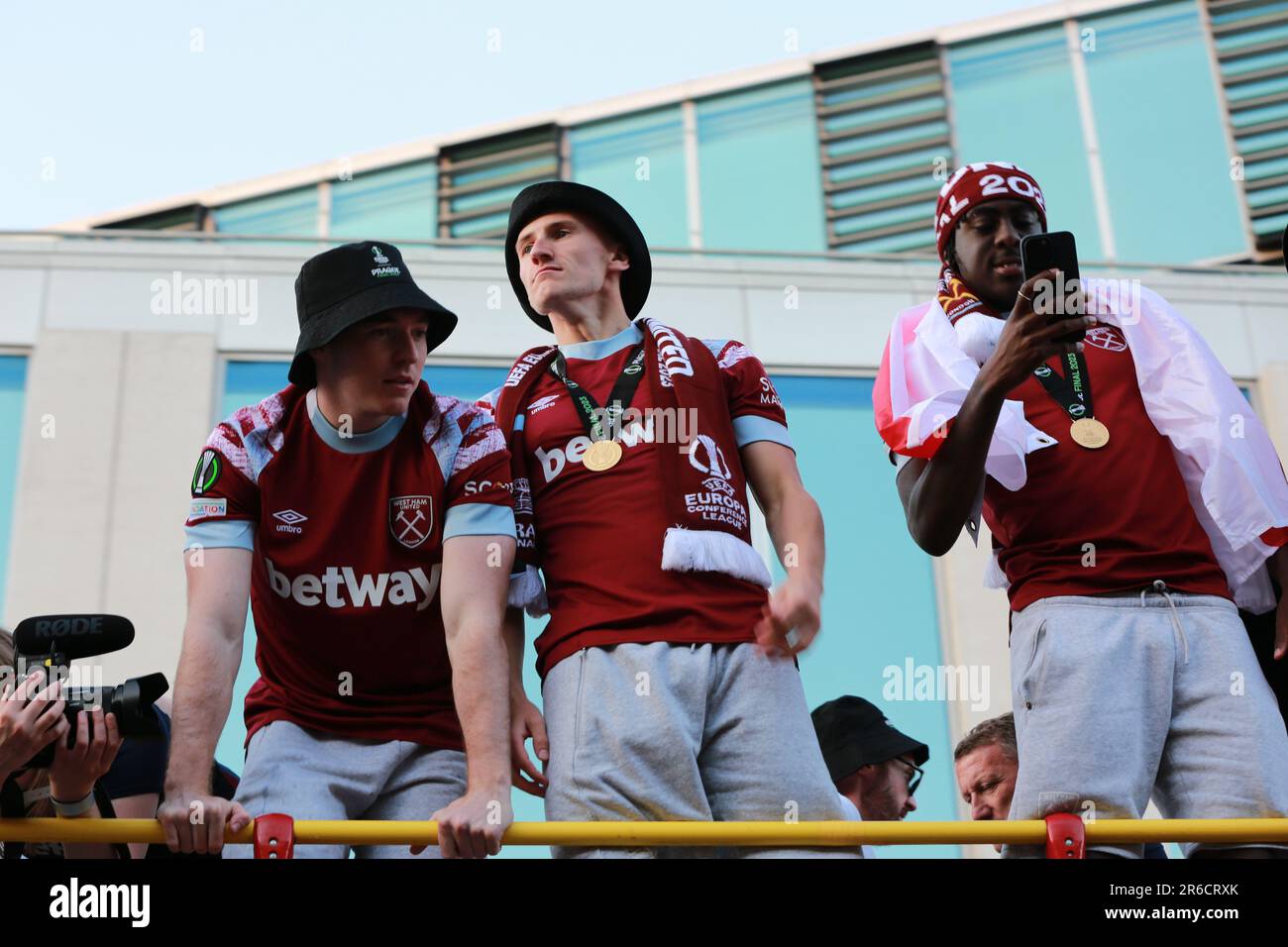 London, UK. 08 June 2023. West Ham United trophy parade after winning ...