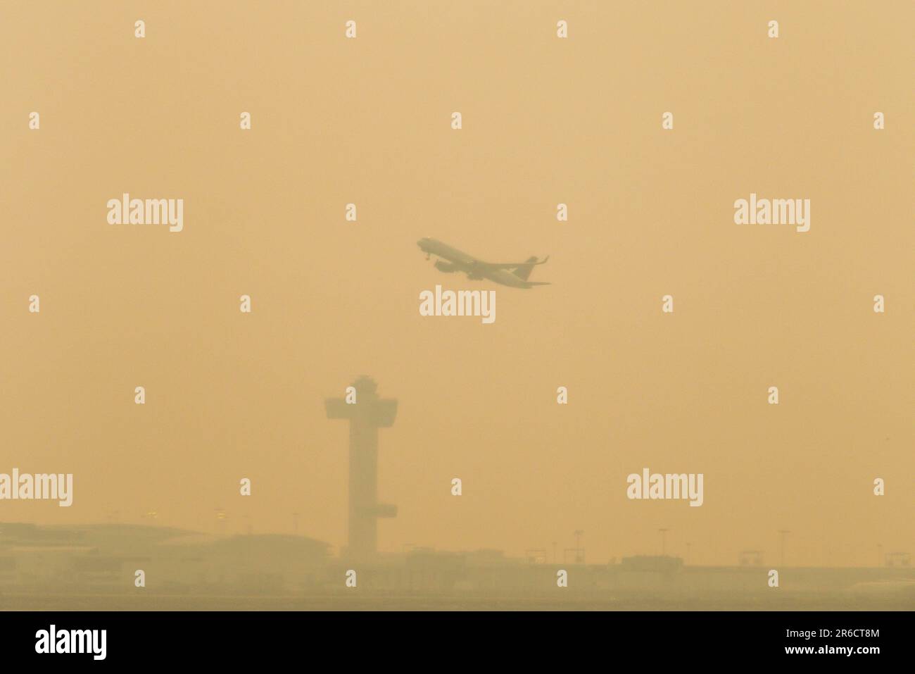 New York, New York, USA. 7th June, 2023. A plane takes off at JFK with ...