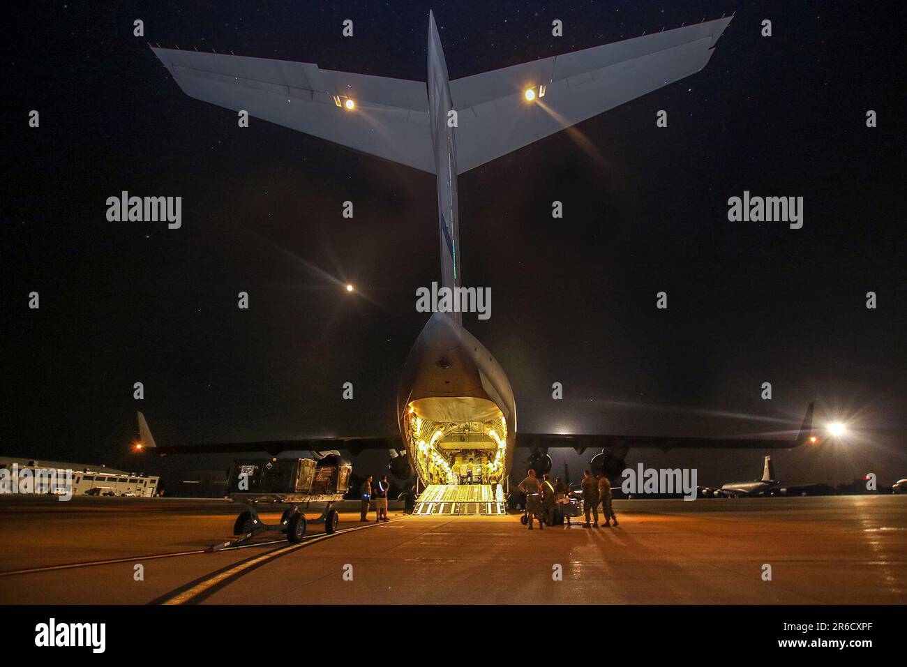 A C-17 Globemaster III of the 145th Airlift Wing from Charlotte Air ...
