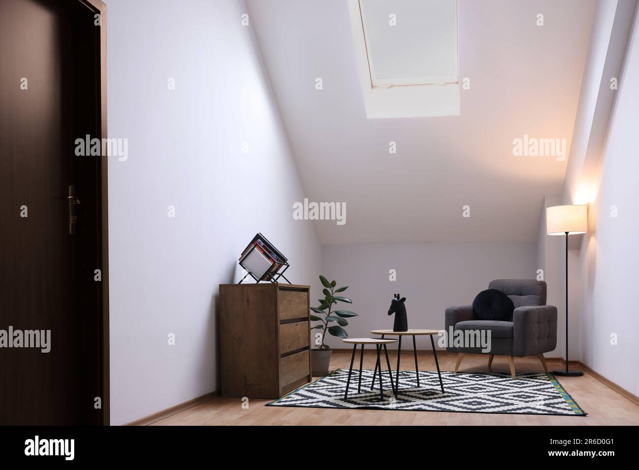 Converting office to apartment hi-res stock photography and images - Alamy
