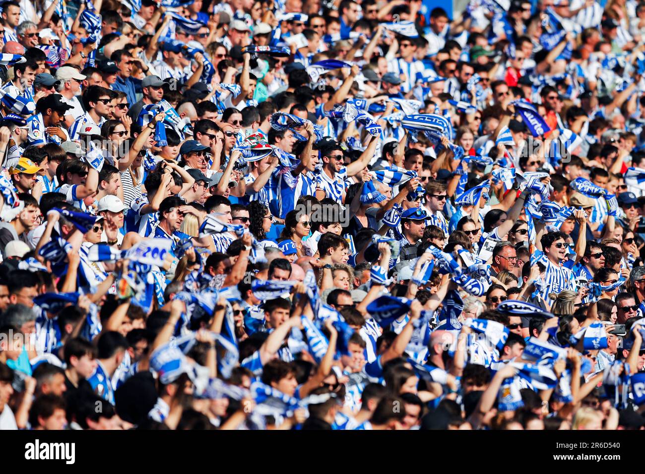Real sociedad reale arena fans hi-res stock photography and images - Alamy