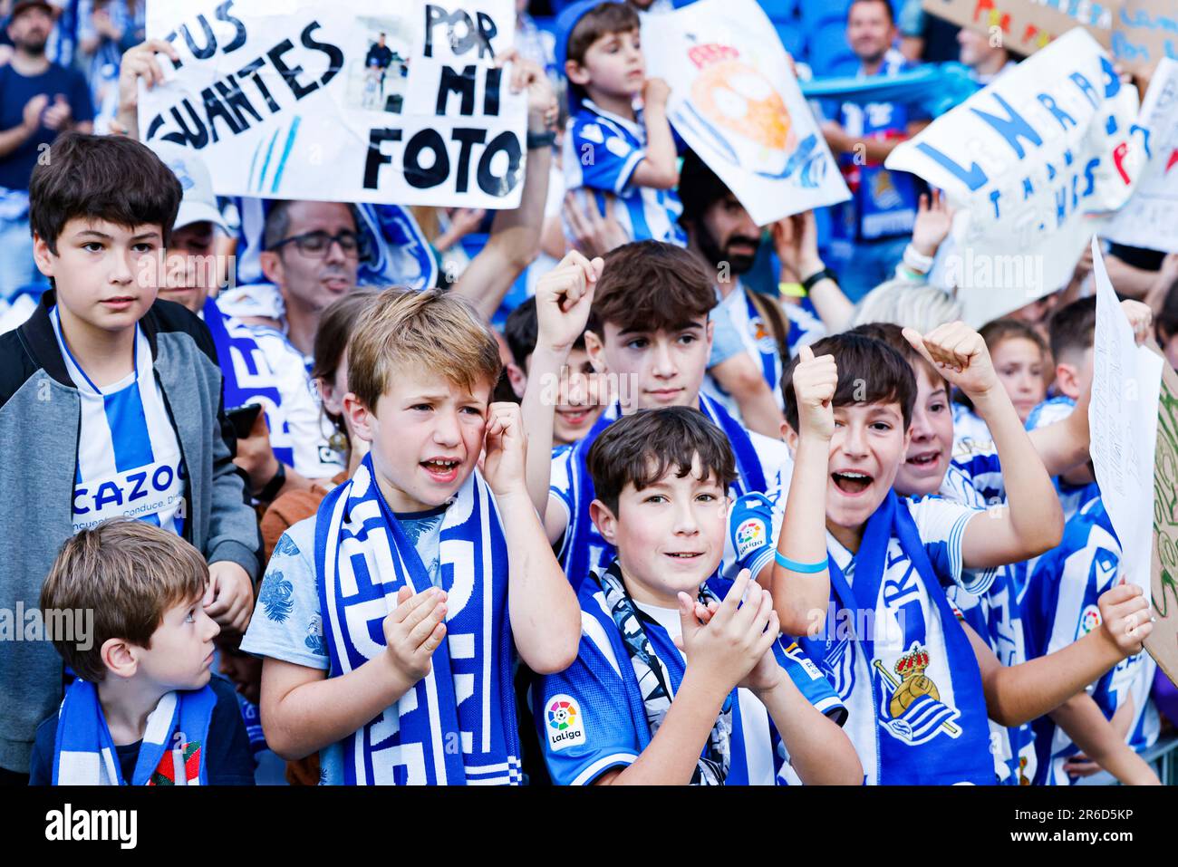Real sociedad reale arena fans hi-res stock photography and images - Alamy